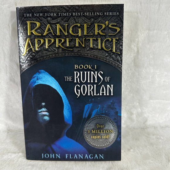 Puffin Books | Accents | Rangers Apprentice Book The Ruins Of Gorlan ...